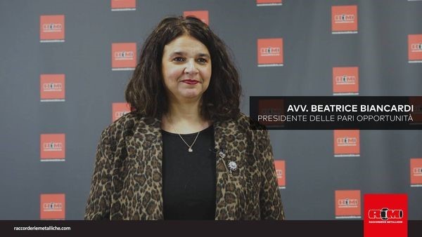 Raccorderie Metalliche Carezze to say NO to violence against Women